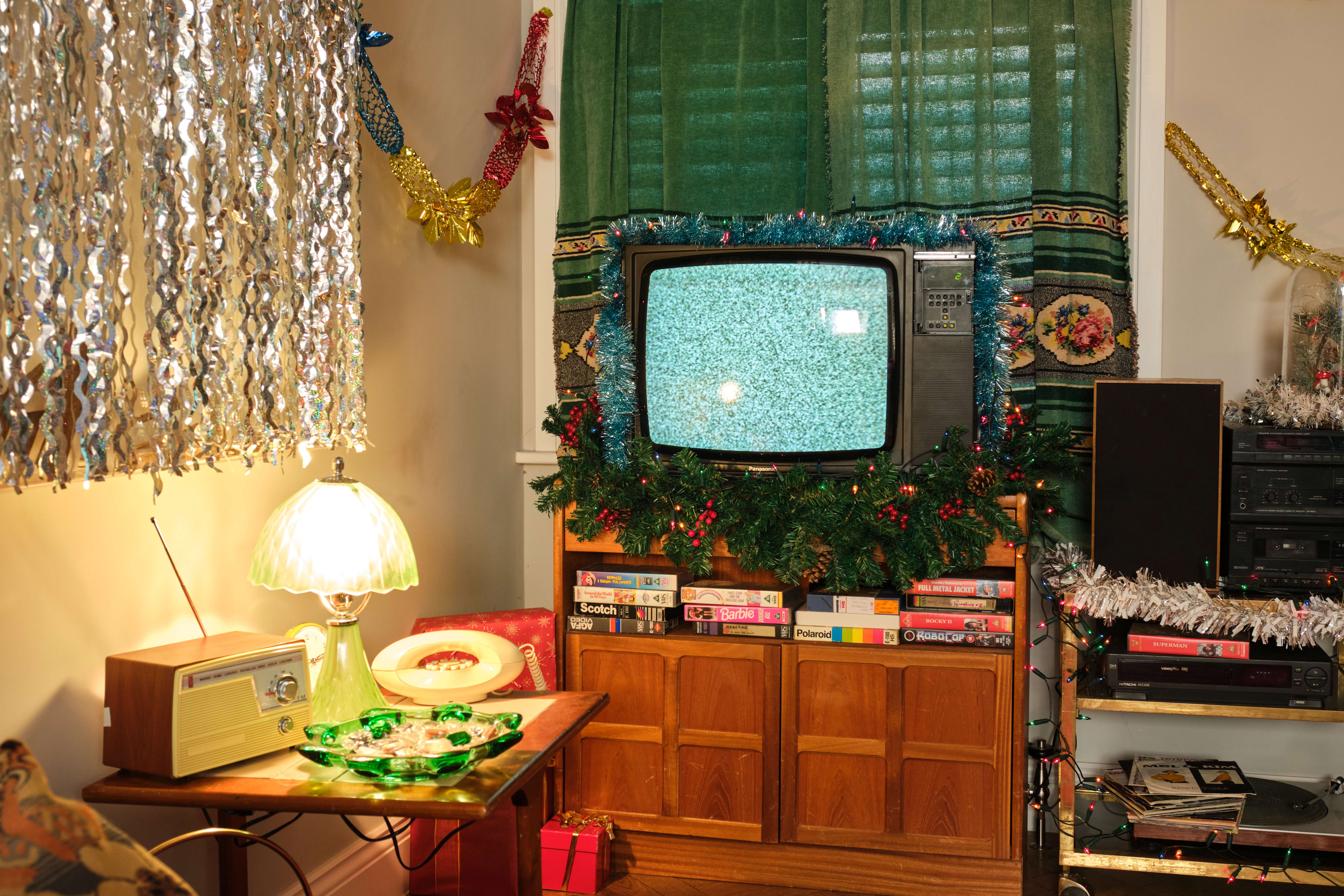 Over Half of The Nation Feel Nostalgic For a 1980s Christmas - Relive ...