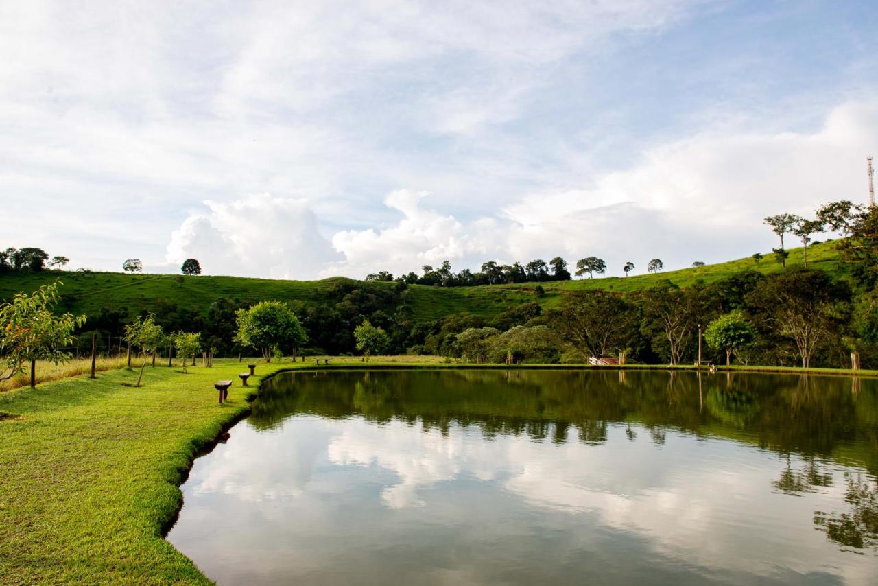 Booking.com seleciona 6 destinos para fazer turismo rural no Brasil