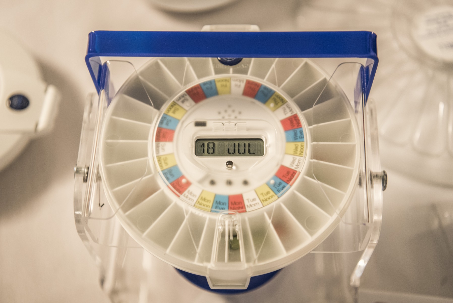 Automated Pill Dispenser Pippa Tipper Pill Dispenser Alzheimer's