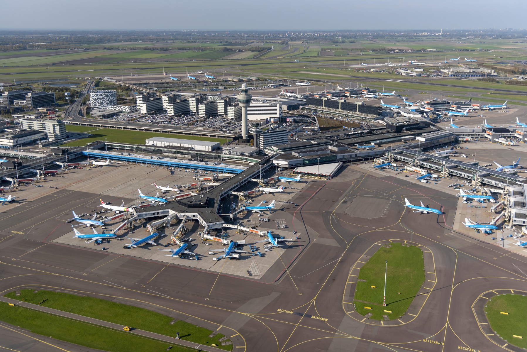 Royal Schiphol Group publishes its 2021 Annual Report today
