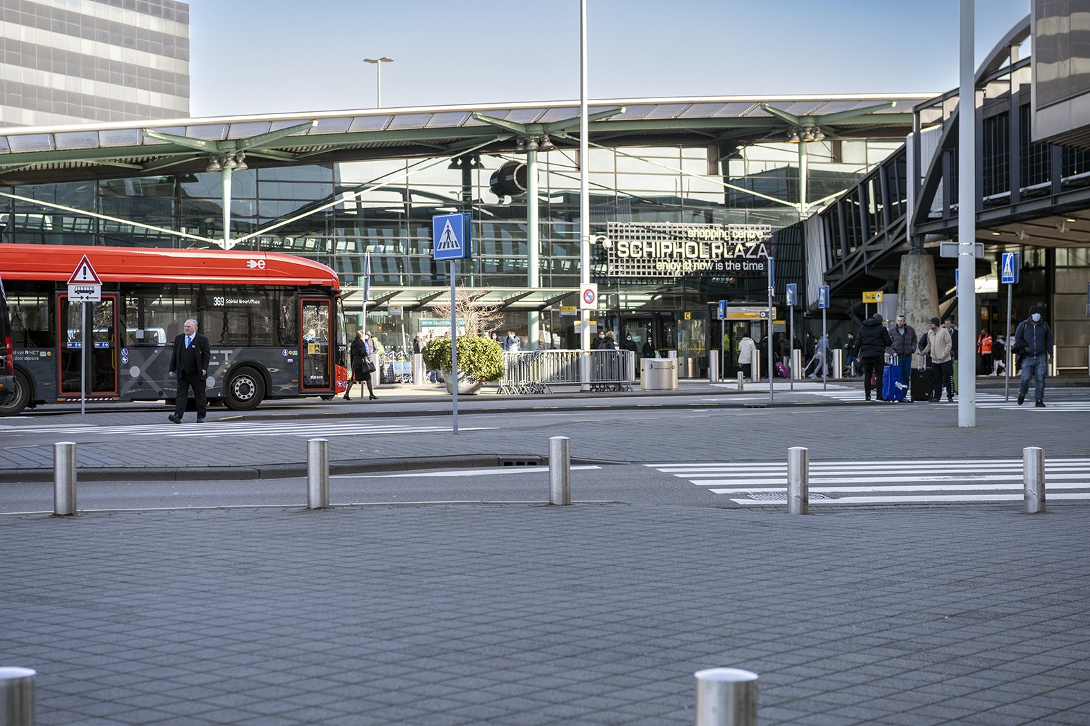 ProRail en BAM Infra Nederland aan de slag op treinstation Schiphol