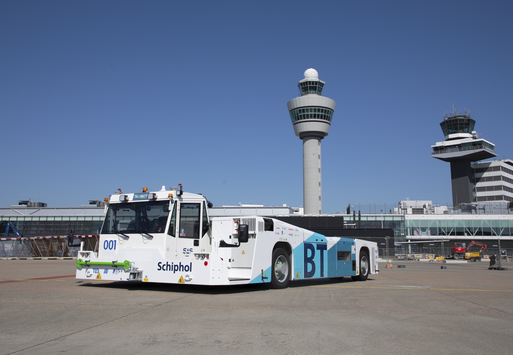 Sustainable taxiing uses half the fuel of standard taxi process