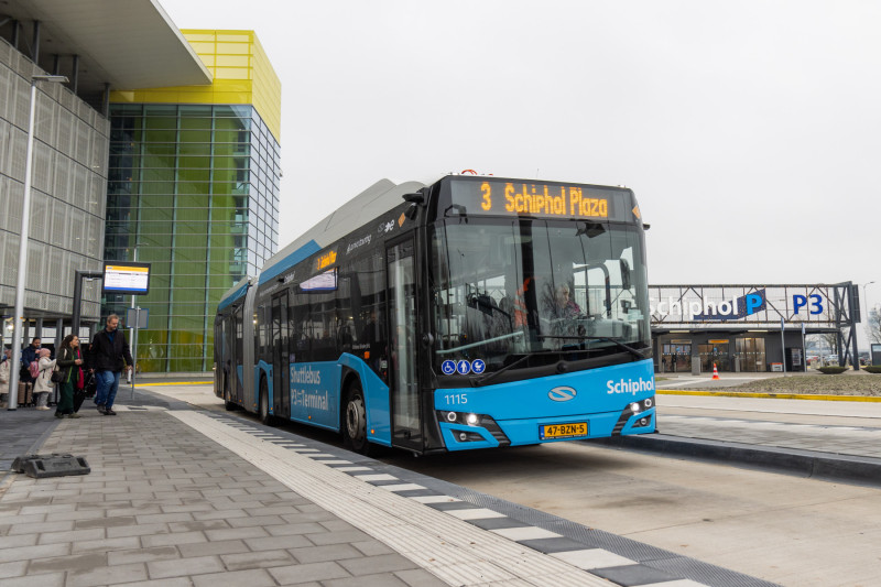 Schiphol and Arriva introduce electric buses for P3 long-term parking