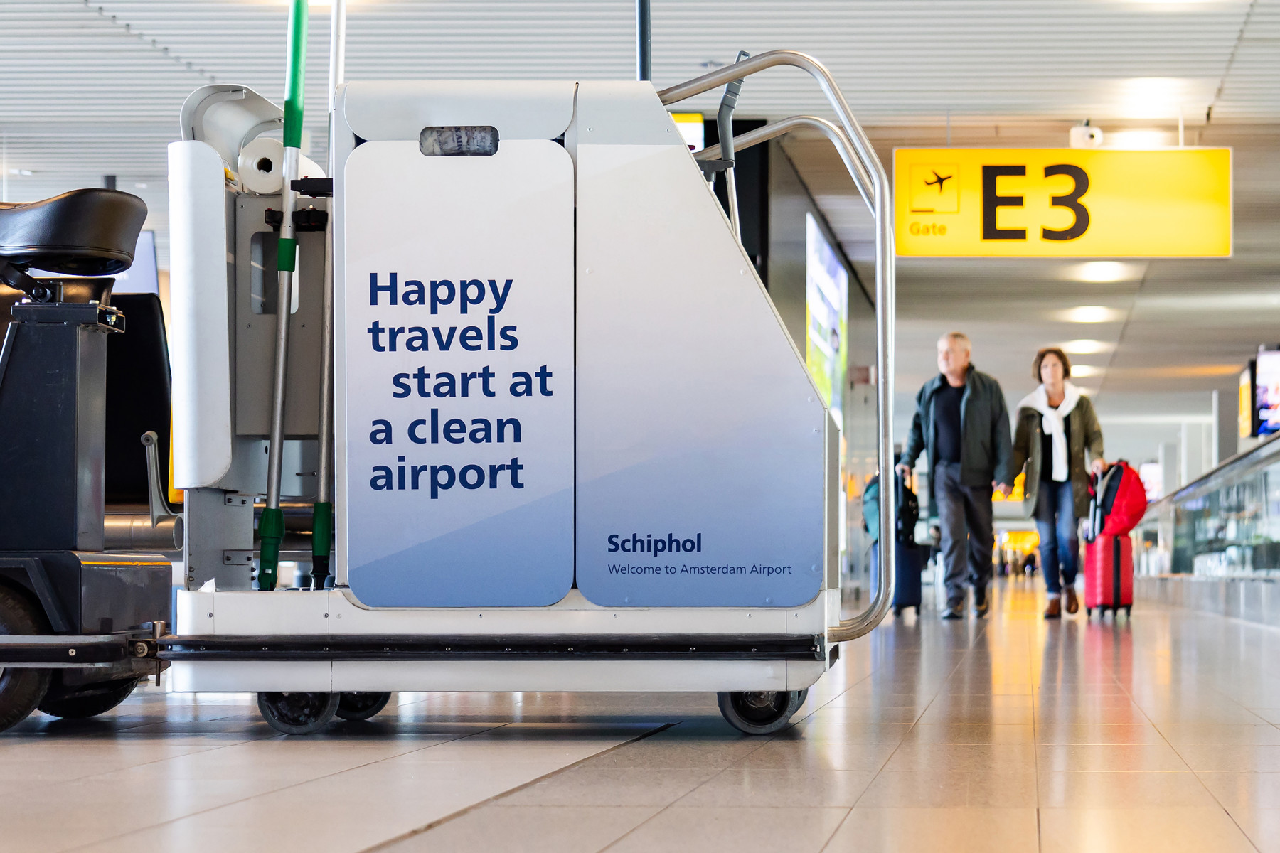Schiphol commits to cleaner terminal and better employment for cleaning ...