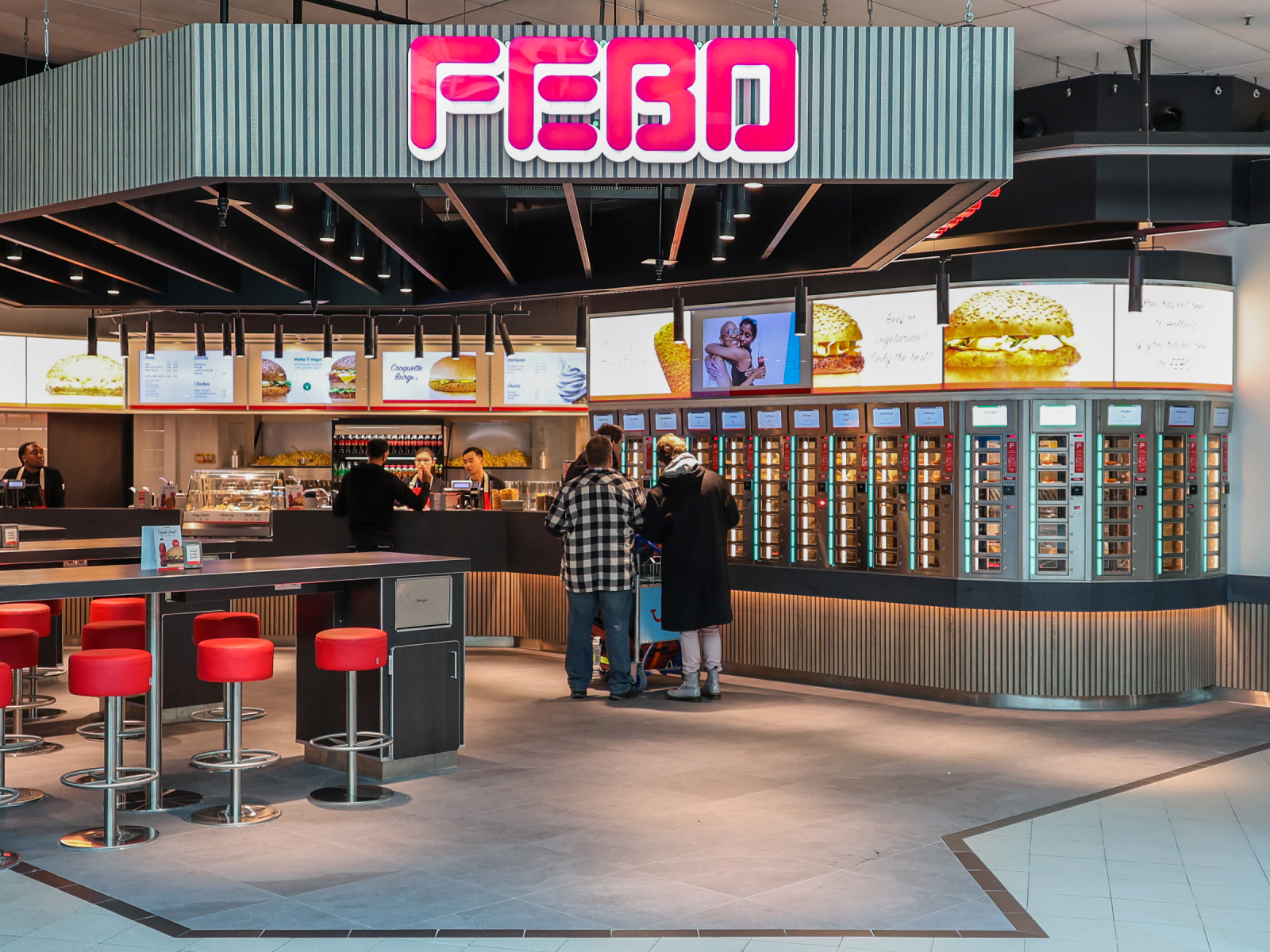 FEBO opens its doors at Schiphol Plaza