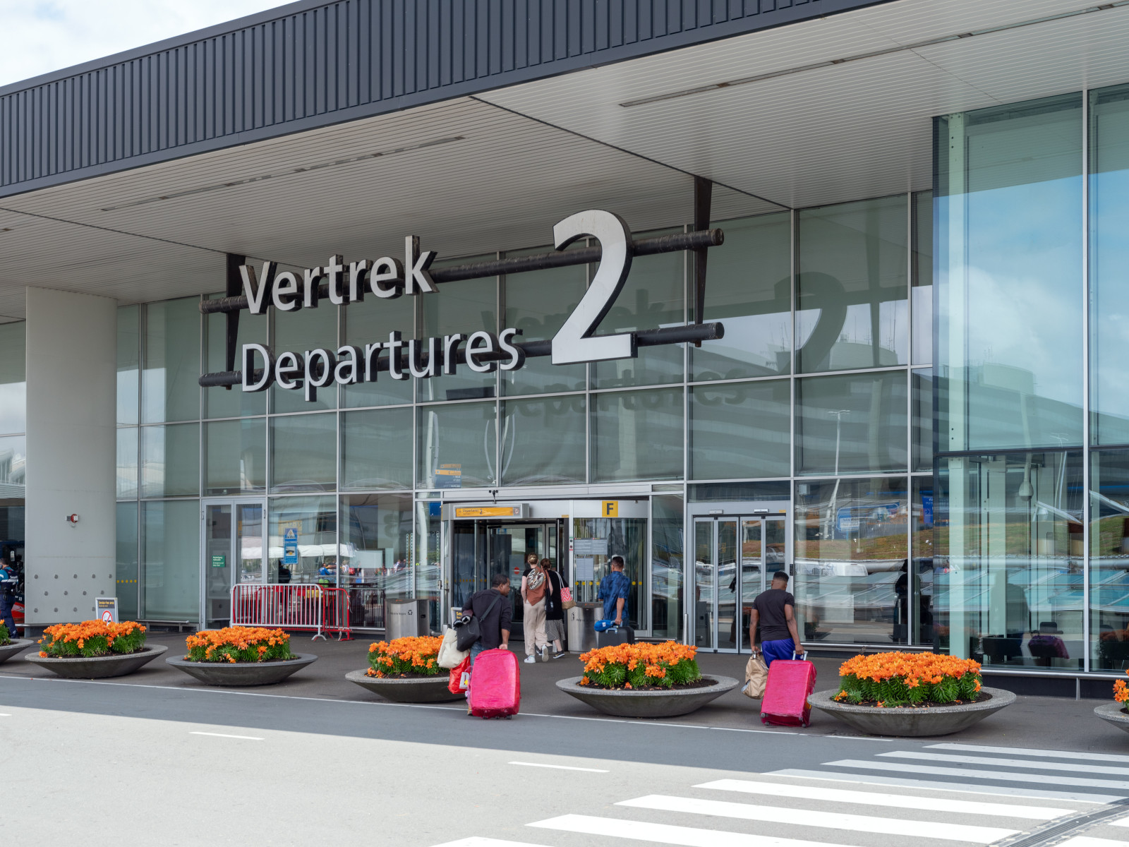 Schiphol looks back on summer holiday