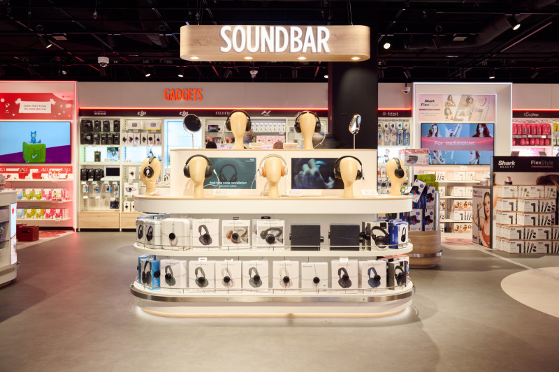 Vernieuwde winkels openen deuren in Lounge 1 op Schiphol