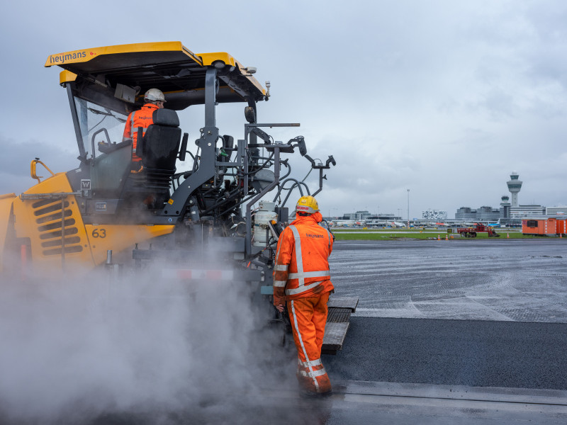 Kaagbaan Runway out of use for over nine weeks due to large-scale renewal