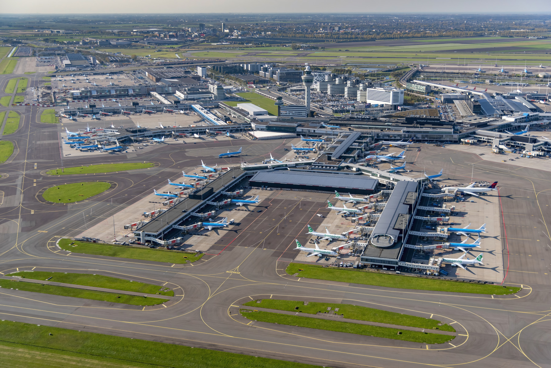 Groen licht van ACM voor nieuwe tarieven Schiphol