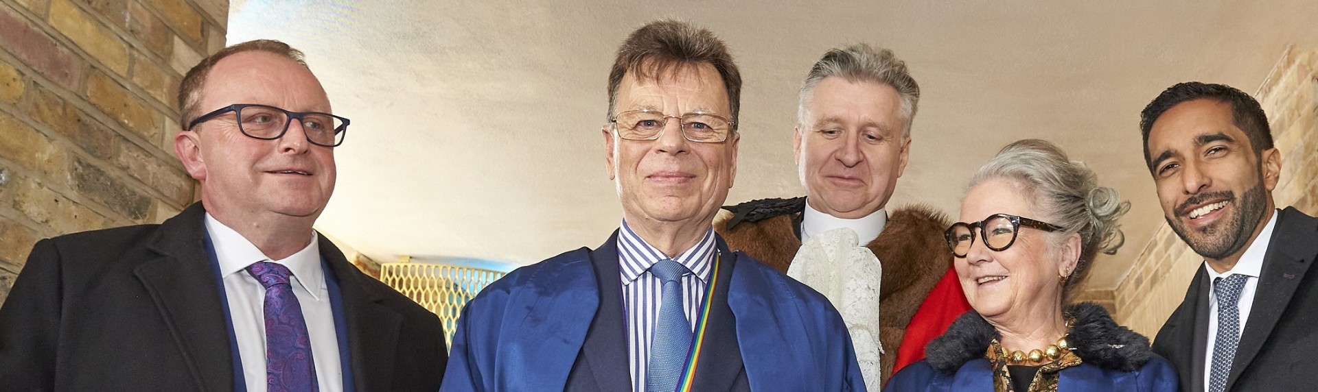 Final section of riverside walkway completes Thames Path through City