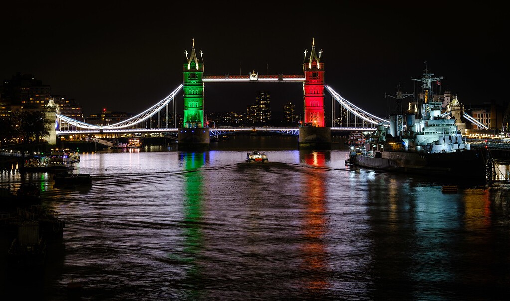 Tower Bridge lights up red and green to celebrate London’s Bangladeshi ...