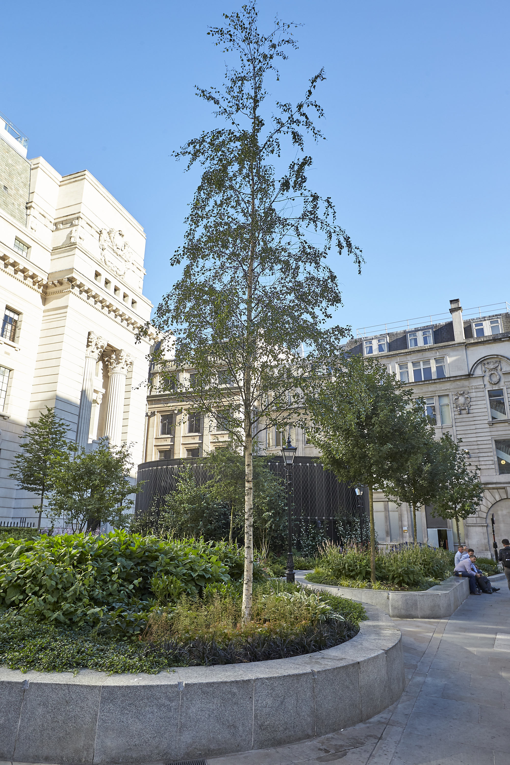 New green space unveiled in the Square Mile